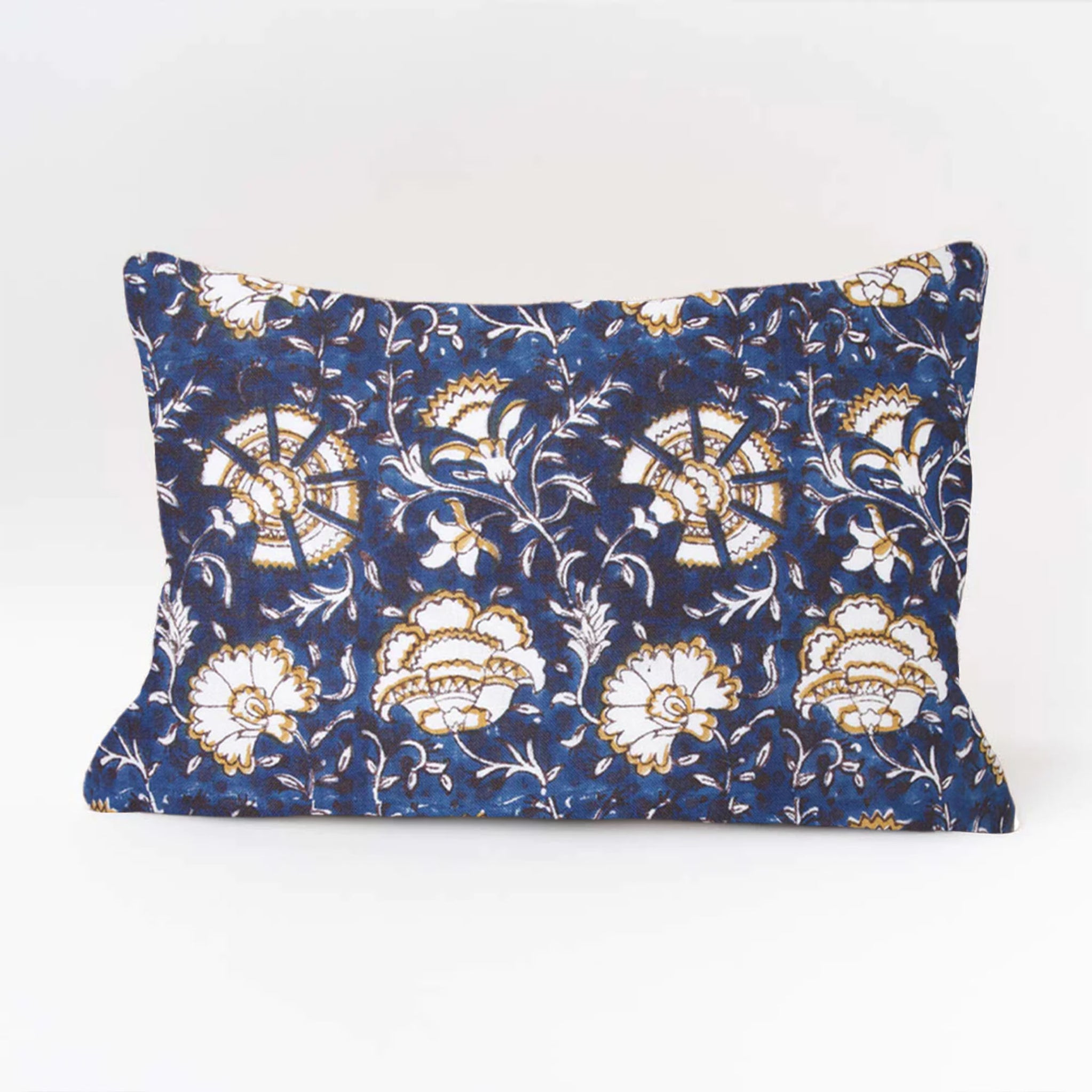 THROW PILLOWS – Addison West